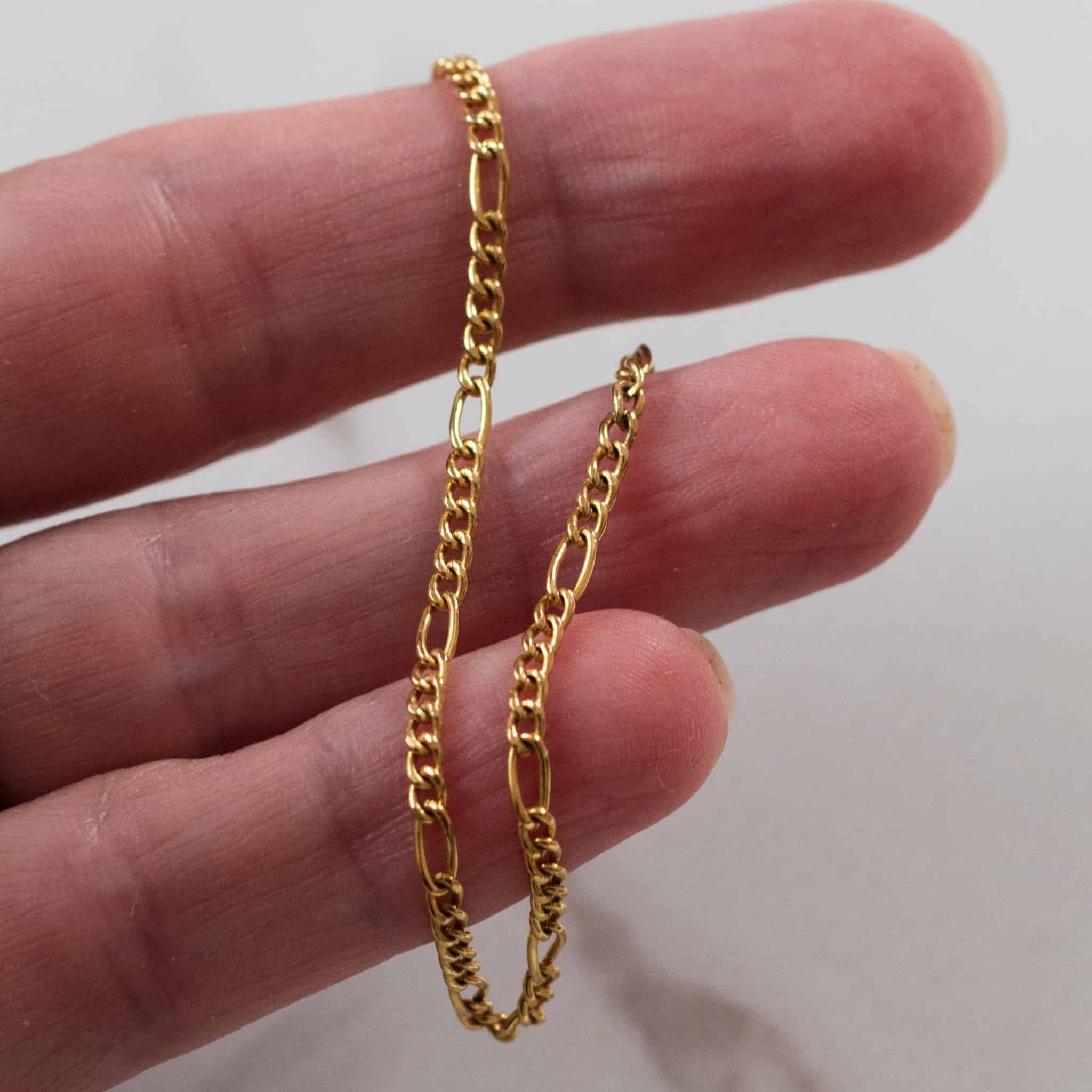 14k gold filled minimalist figaro chain bracelet – Sela Designs